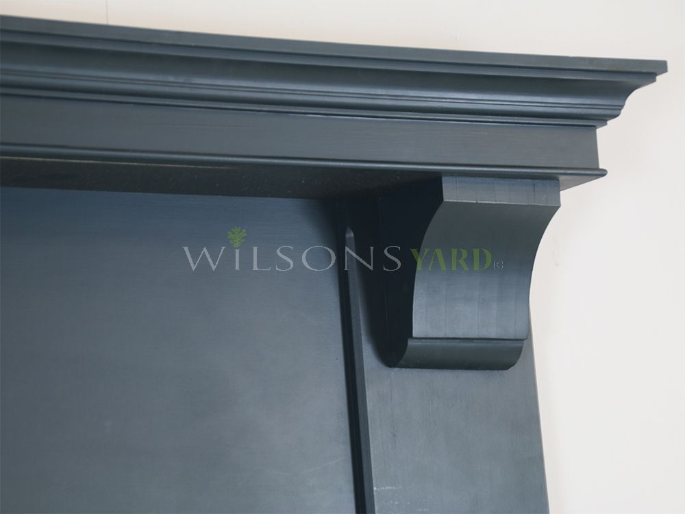 Cooker canopy painted in a dark blue