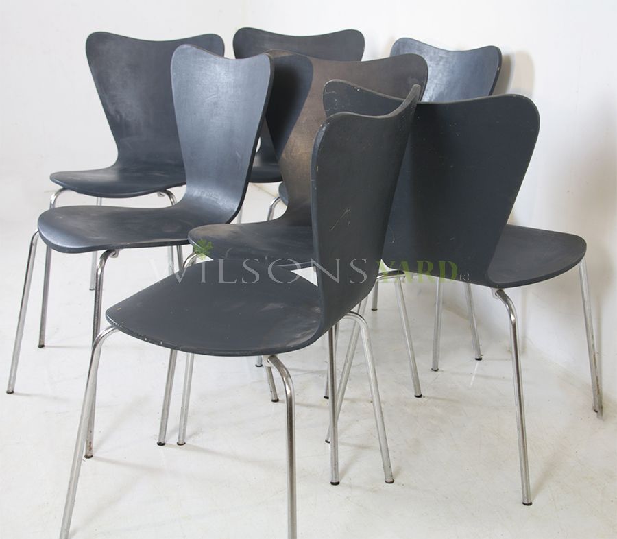 Set of 7 dining chairs