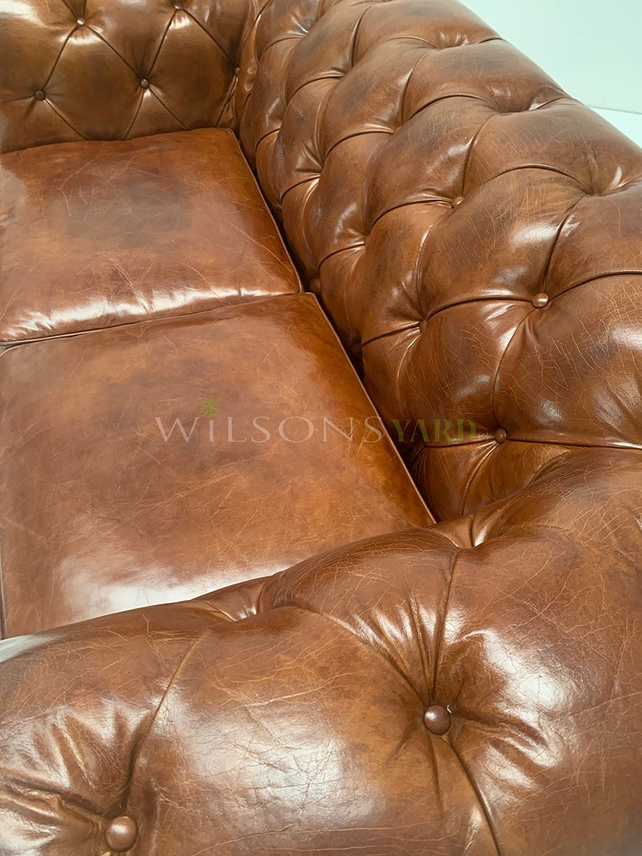 Stunning period style 2 seater Chesterfield settee