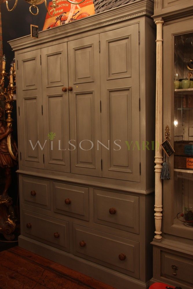 Country Kitchen Larder / Linen Press